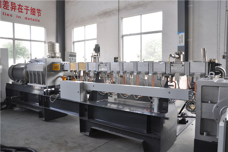 Two-stage Extruder Machine Set with Air-cooling Diehead - Buy two stage ...